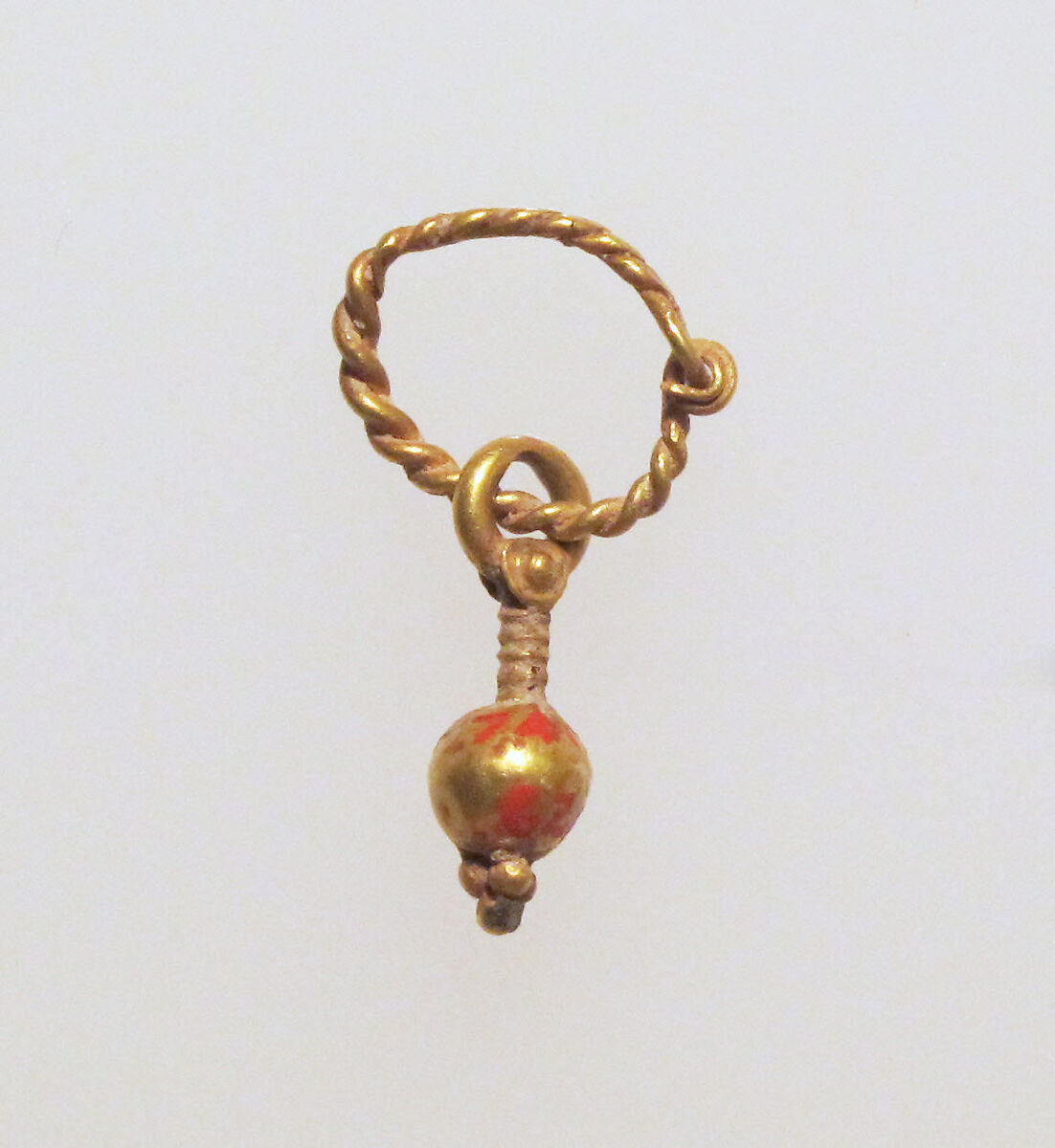 Gold earring with pendant | Roman | Mid Imperial | The Metropolitan ...