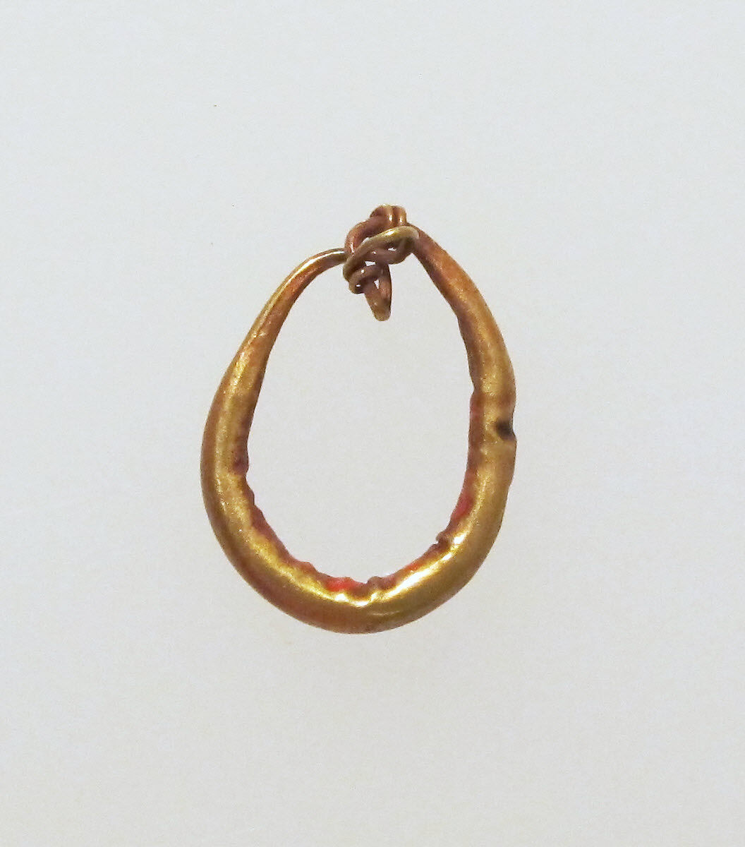 Earring-loop type, plain - The Metropolitan Museum of Art
