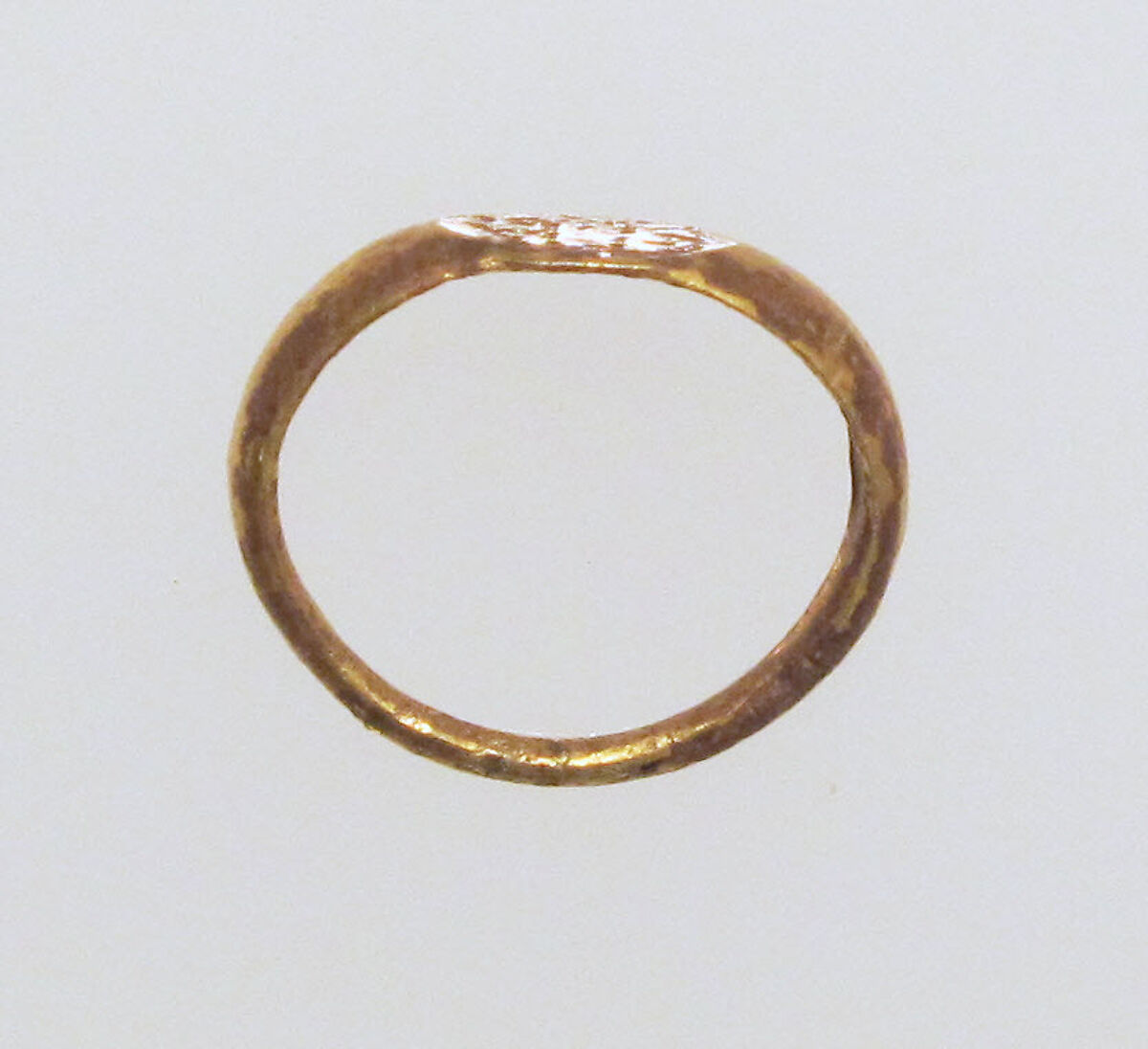 Gold ring with inscribed bezel - Roman - Imperial - The Metropolitan ...