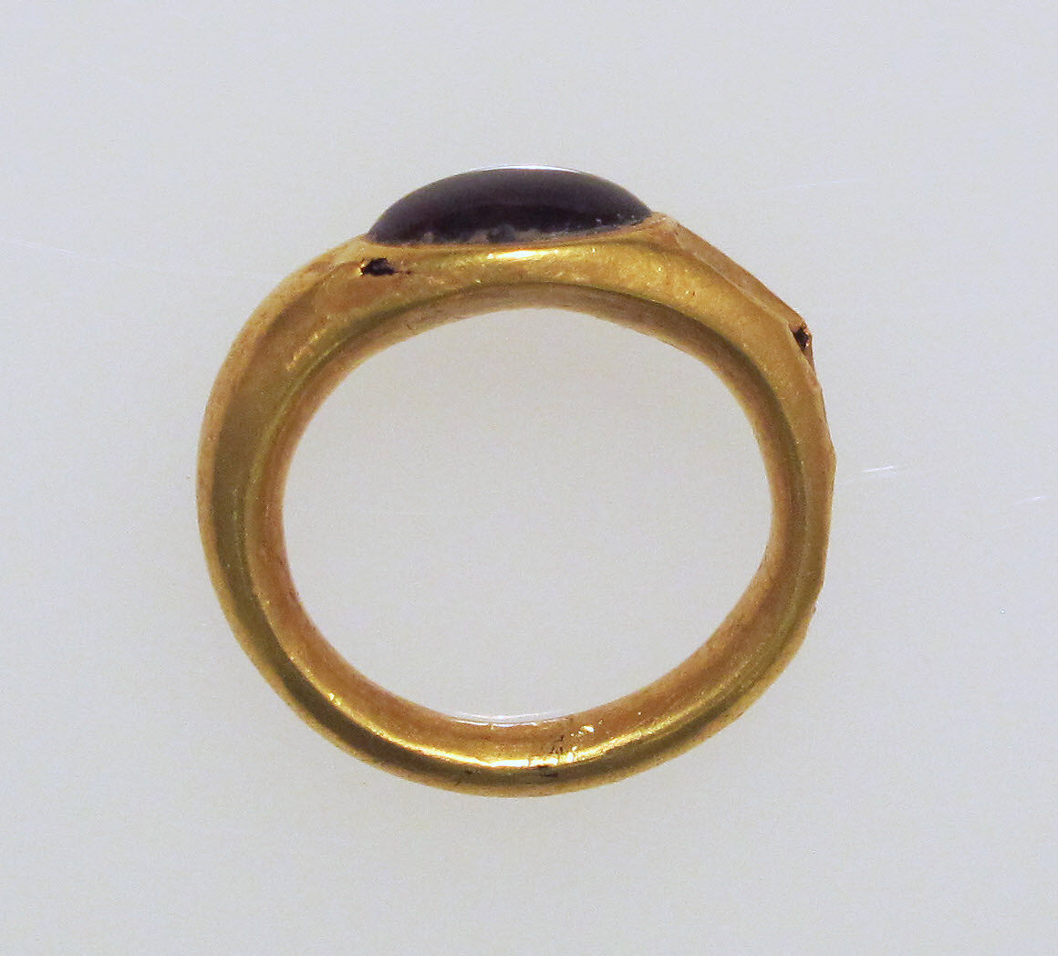 Ring with carbuncle | The Metropolitan Museum of Art