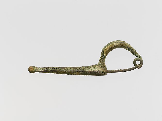 Bronze bow-type fibula (safety pin) | Etruscan | Archaic | The ...