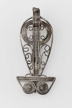 Pendant in the Form of a Uraeus - Middle Kingdom - The Metropolitan ...